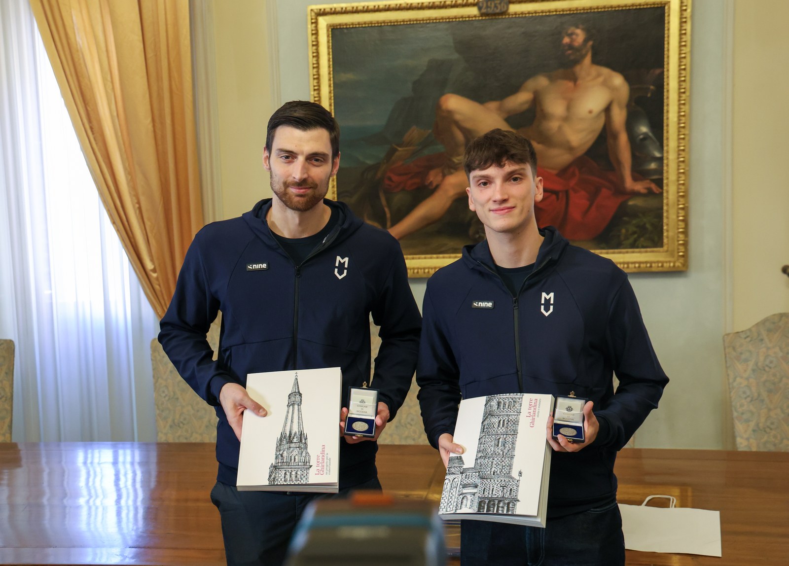 MODENA CELEBRA I SUOI CAMPIONI DEL MONDO SIMONE ANZANI E LUCA PORRO ...